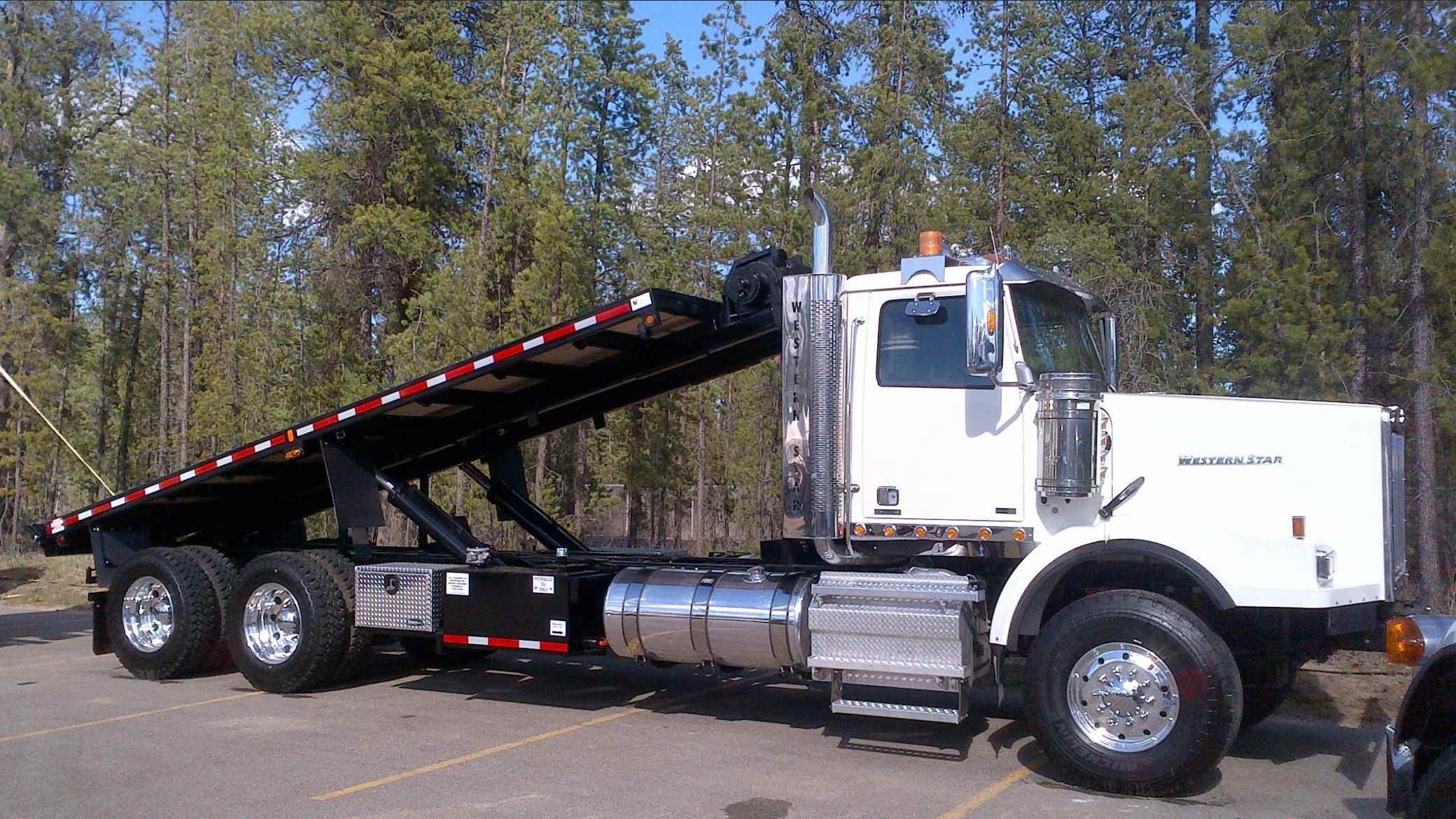 UHE-RD: OILFIELD BED HOIST