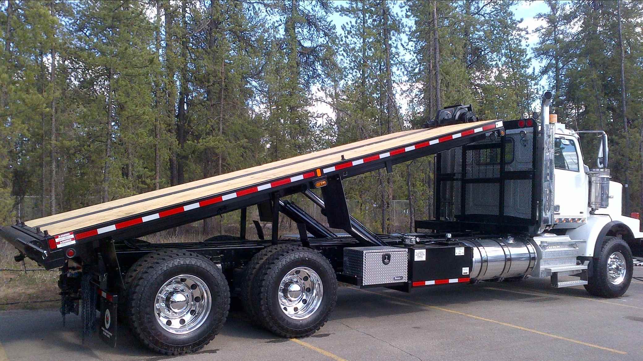 UHE-RD: OILFIELD BED HOIST